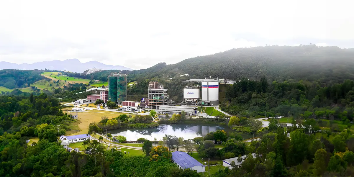 ¿Cemex se va de Colombia? La cementera desinvierte 555 millones de ...