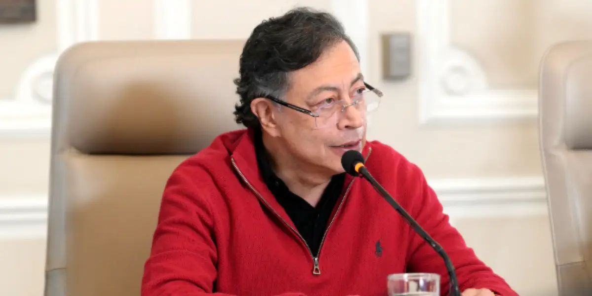 Petro aviva agarrón entre Gobierno y Distrito por Regiotram del Norte ...