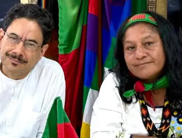 Iván Cepeda propuso ley anticorrupción sin casa por cárcel en un acto ...