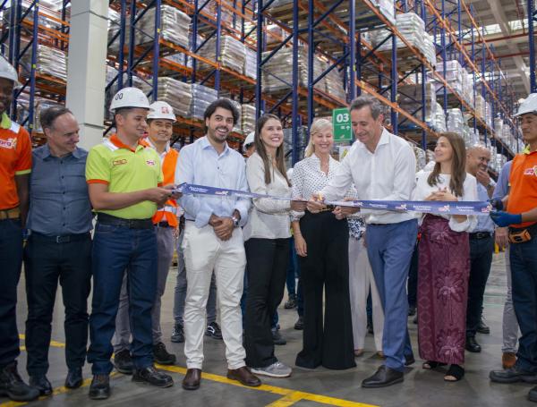 Ara estrena centro de distribución en el Valle
