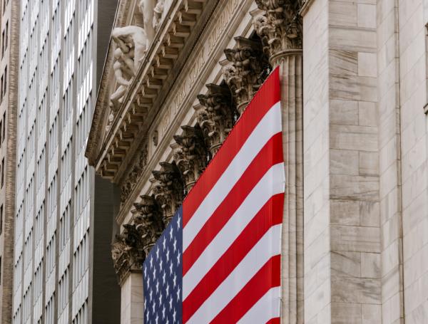 Helm Bank USA actualiza su plataforma Helm Compensación para colombianos