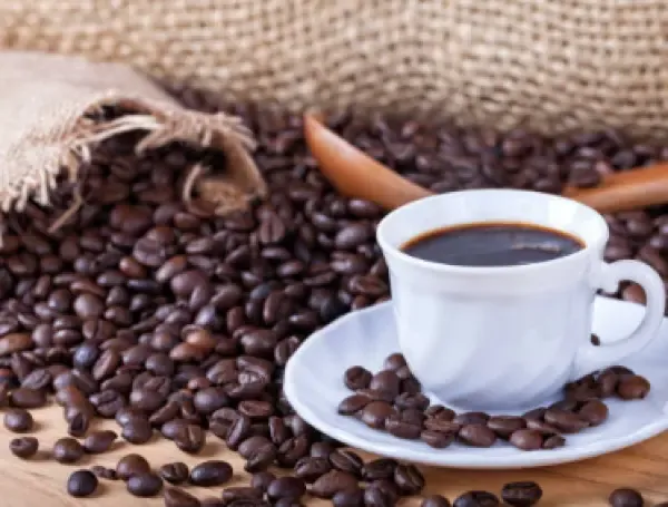 Café colombiano cerró 2025 con 13,67 millones de sacos y menor oferta ...