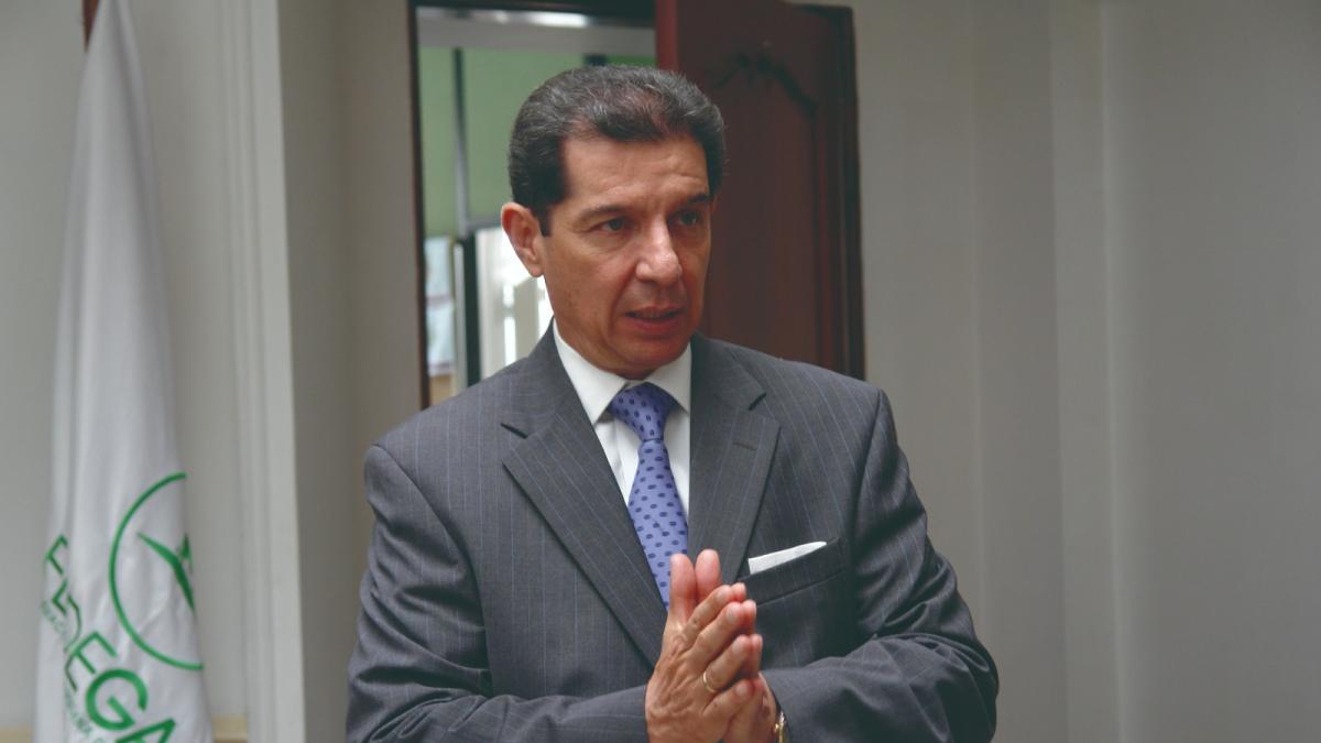 Tras trino de Petro, Lafaurie asegura no haber 'incitado al ...