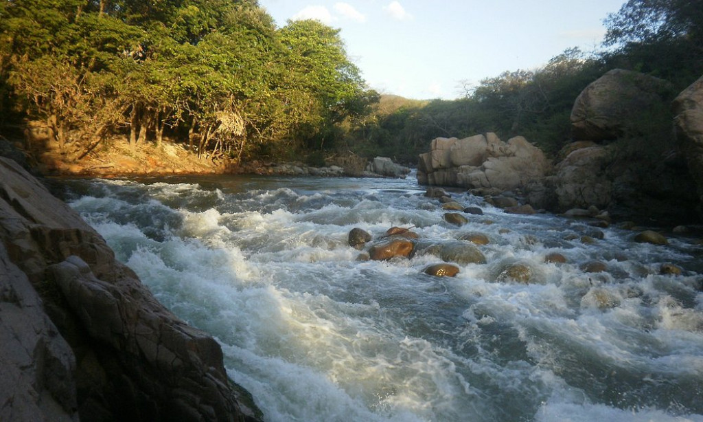 El río colombiano que desaparece y aparece según la temporada: es ...