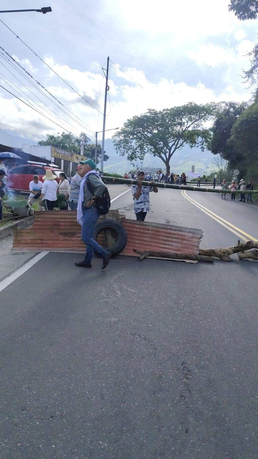 Petro ordenó a la Fuerza Pública levantar paro por avalúos catastrales ...