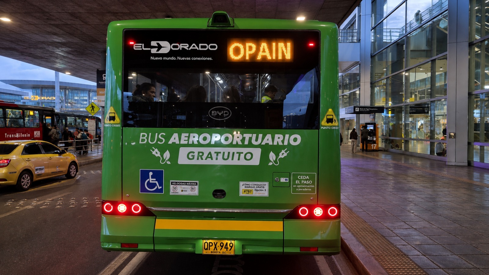 La nueva flota de buses 100% eléctricos para viajeros que opera en ...
